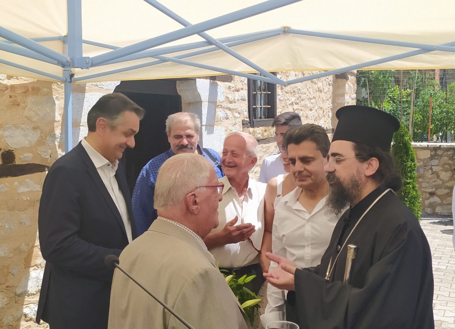Ο Καθηγητής των αποφοίτων 1972 δίδαξε ιστορία σε όλους μας. – Ζήσης ...