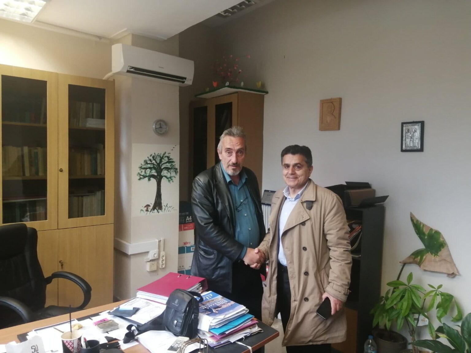 Επισκέψεις Ζήση Τζηκαλάγια σε Δ.ΥΠ.Α,Δασαρχείο και Εμπορικό Σύλλογο ...